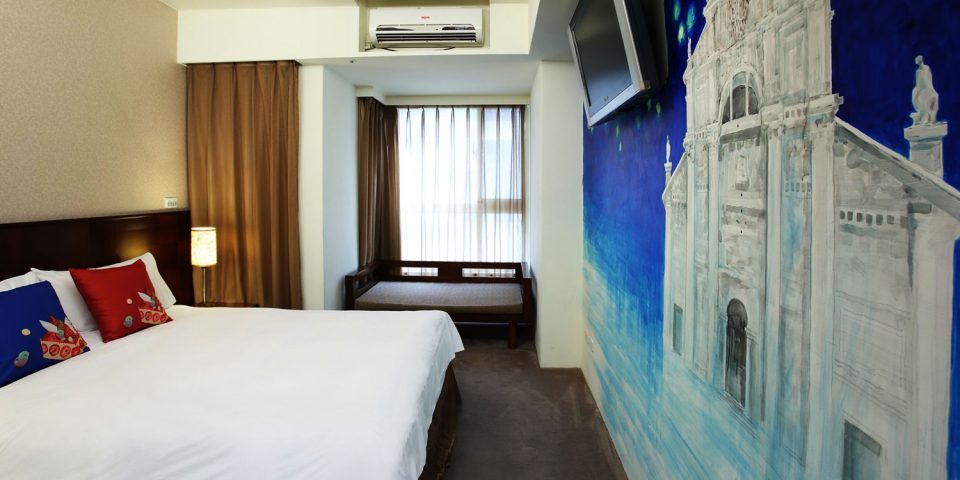 莎翁豪華客房一大床 Shakespeare Chamber – 台中 ‧ 逢甲 文華道會館 In One City Inn